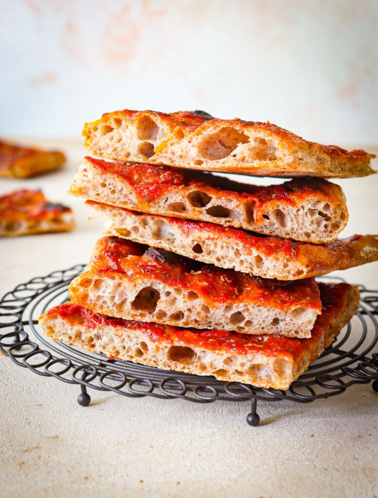 PIZZA ROSSA IN TEGLIA ALLA ROMANA - DOLCEMENTE CON MAGDA